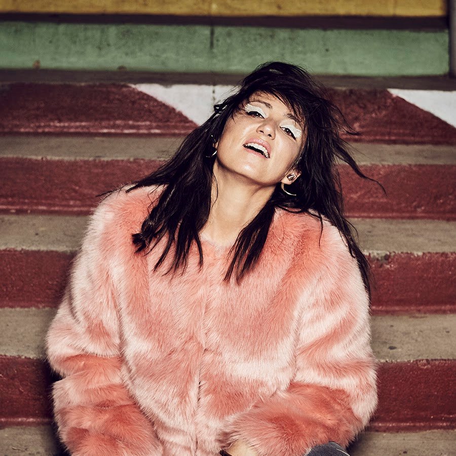 Biografia Kt Tunstall Ikarus